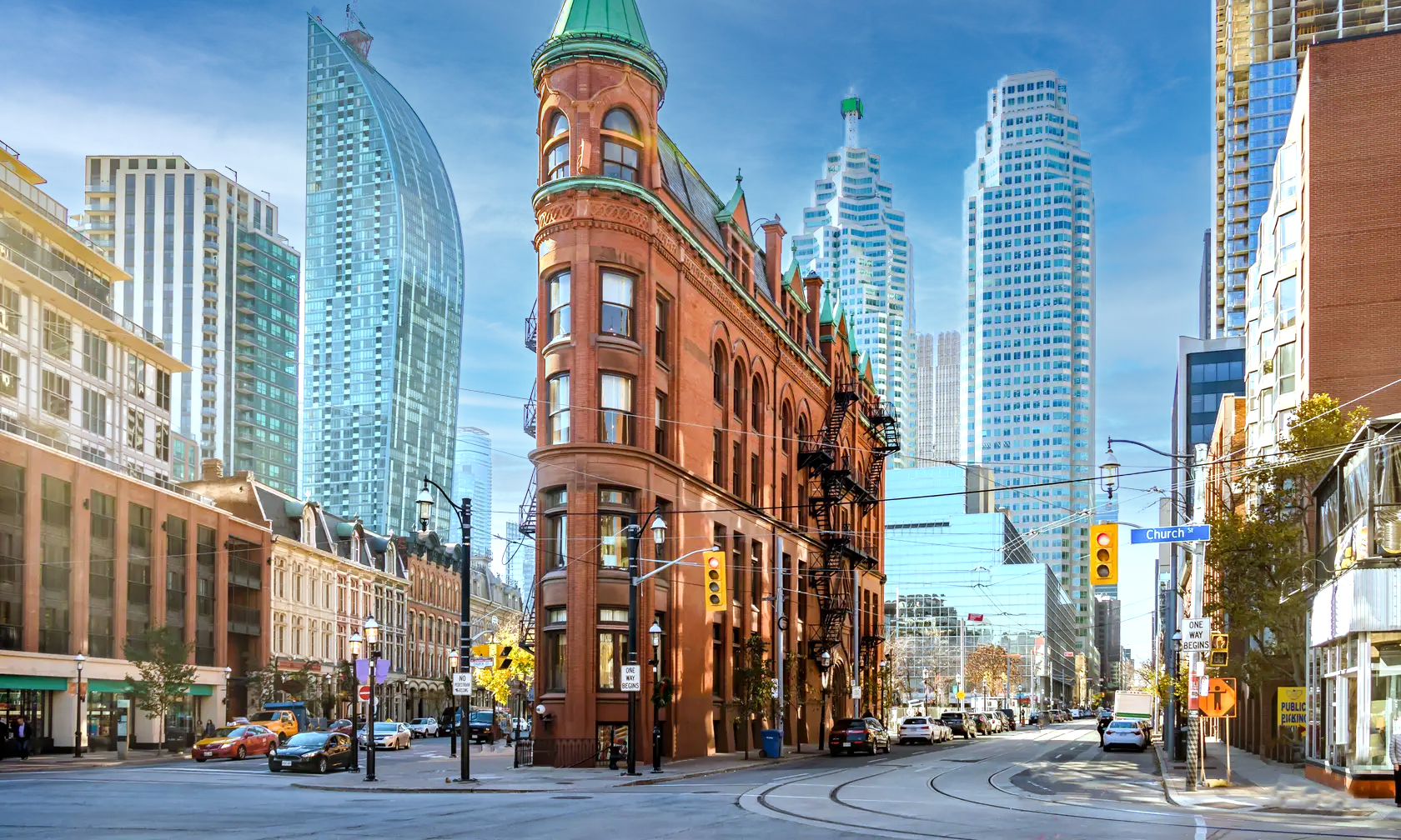 Exploring Toronto’s Financial District: A Walking Tour of Downtown’s ...